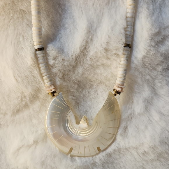 unbranded | Jewelry | Vintage Mother Of Pearl Carved Dove Shell Pucca ...